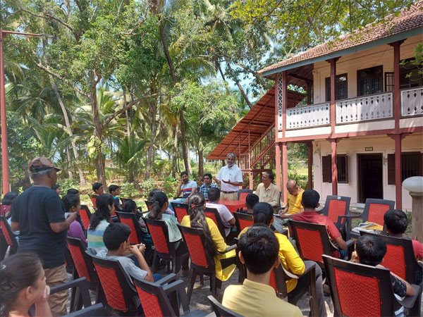 Students and few of their parents visited Alibag Magnetic Observatory ...