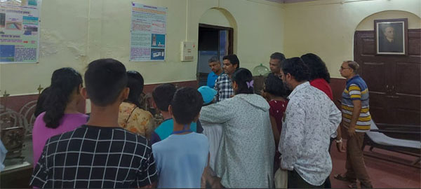 Students and few of their parents visited Alibag Magnetic Observatory ...